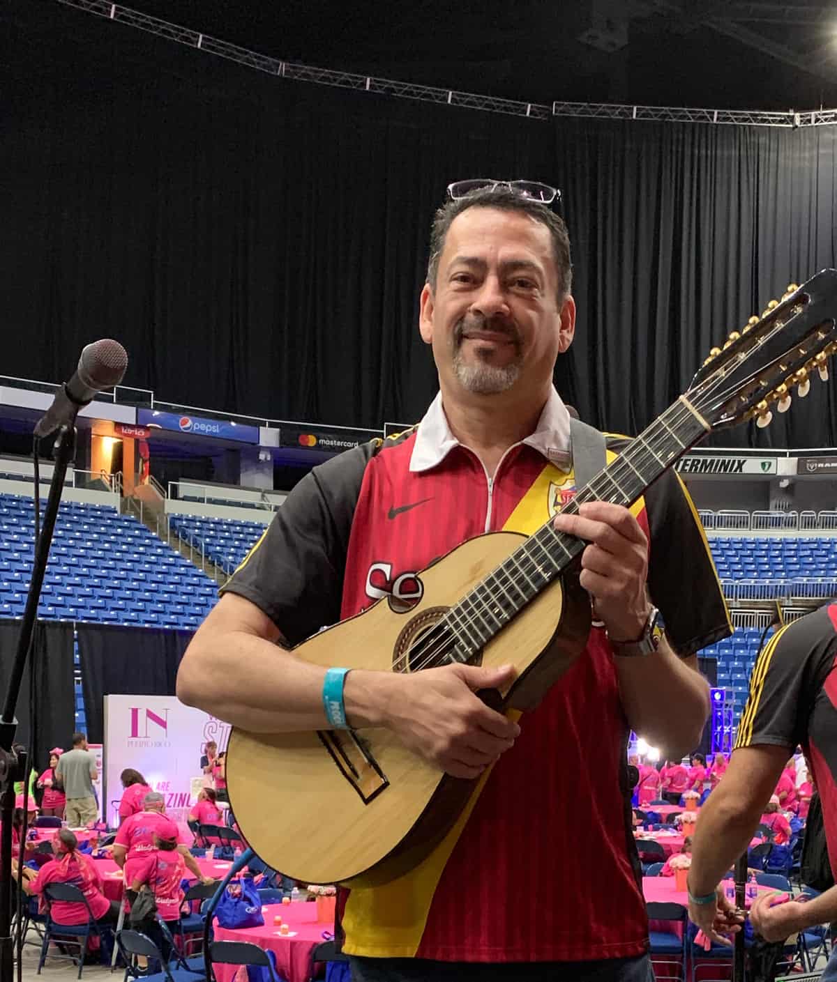 Iván Calderón Rivera trabaja entre cómputos y música por Sagrado ...